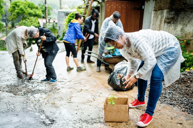 Engaging Community in Storm Preparedness and Recovery